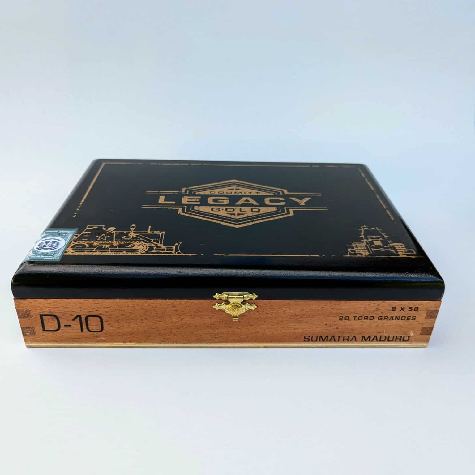 Doumitt Gold Legacy D-10 - Tradesmen Cigar Co.